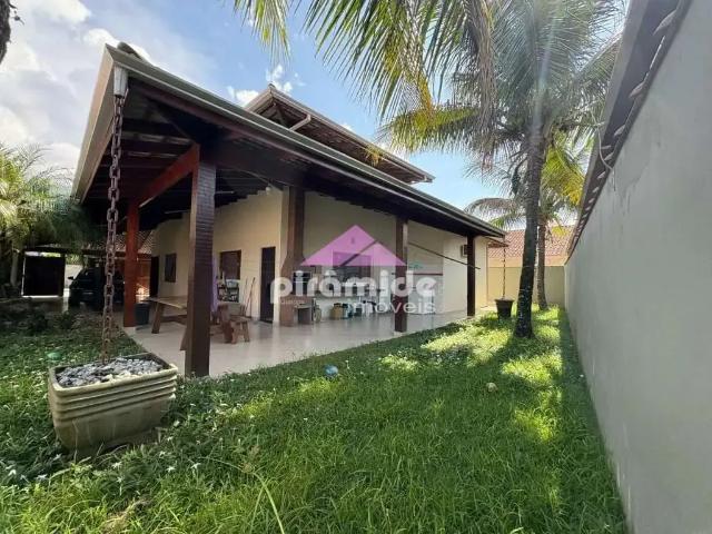 Casa / Sobrado para Venda em Caraguatatuba/SP Jardim Capricórnio 3 Quartos