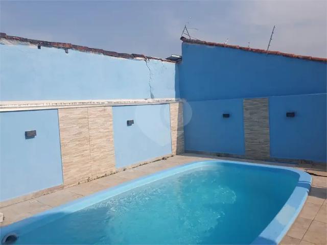 Casa / Sobrado para Venda em Caraguatatuba/SP Jardim das Gaivotas 2 Quartos
