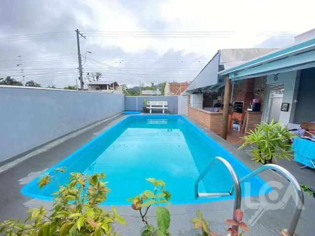Casa / Sobrado para Venda em Caraguatatuba/SP Jardim das Gaivotas 3 Quartos