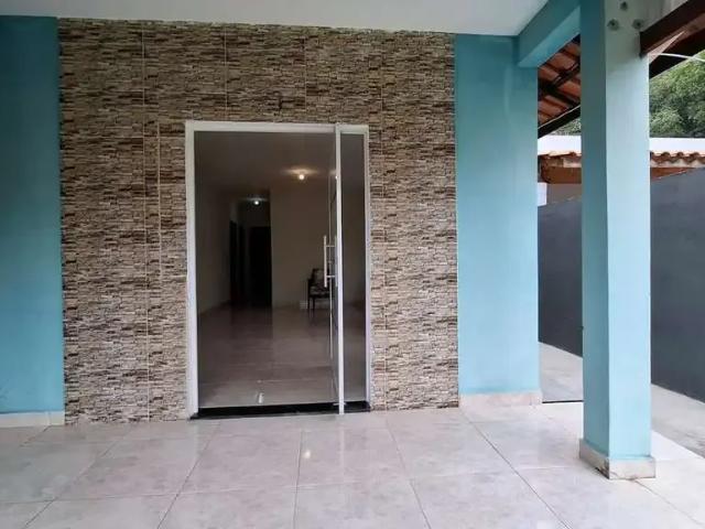 Casa / Sobrado para Venda em Caraguatatuba/SP Jardim do Sol 3 Quartos