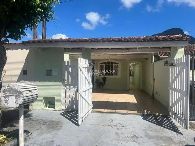 Casa / Sobrado para Venda em Caraguatatuba/SP Jardim Jaqueira 2 Quartos