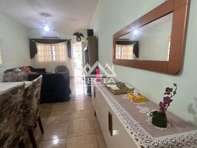 Casa / Sobrado para Venda em Caraguatatuba/SP Jardim Jaqueira 3 Quartos