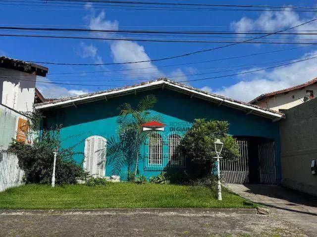 Casa / Sobrado para Venda em Caraguatatuba/SP Jardim Primavera 4 Quartos