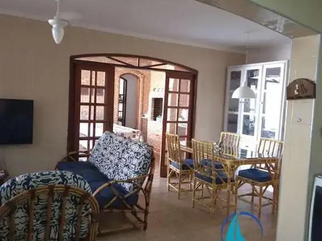 Casa / Sobrado para Venda em Caraguatatuba/SP Jardim Primavera 4 Quartos