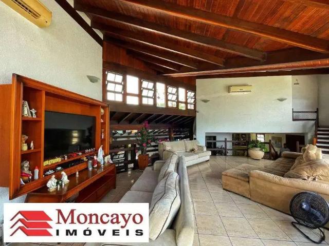Casa / Sobrado para Venda em Caraguatatuba/SP Jardim Primavera 3 Quartos