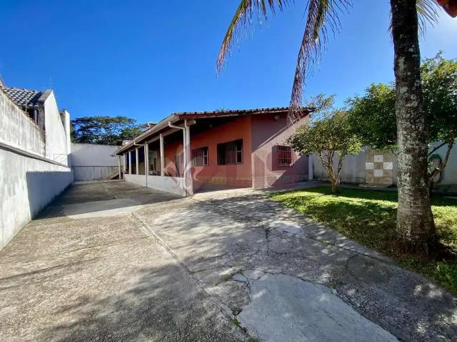 Casa / Sobrado para Venda em Caraguatatuba/SP Jardim Terralão 4 Quartos