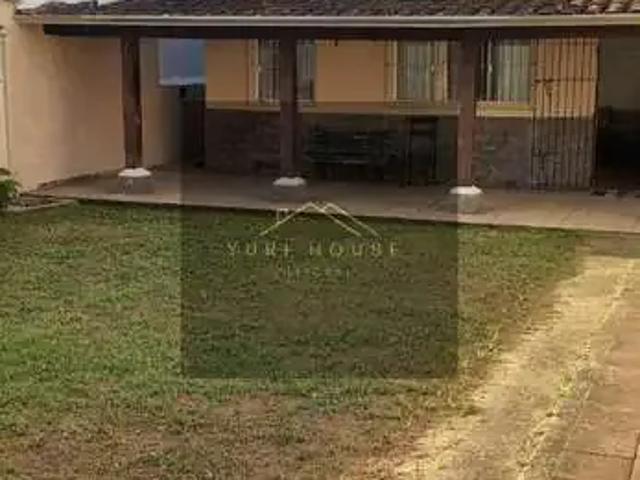 Casa / Sobrado para Venda em Caraguatatuba/SP Loteamento Balneário Camburi 4 Quartos