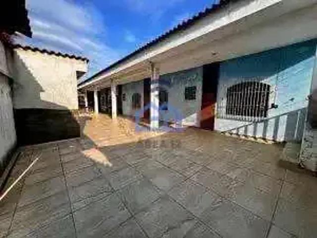 Casa / Sobrado para Venda em Caraguatatuba/SP Loteamento Jardim das Palmeiras 3 Quartos