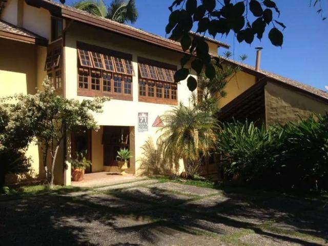 Casa / Sobrado para Venda em Caraguatatuba/SP Loteamento Recanto Sandra 5 Quartos