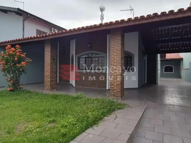 Casa / Sobrado para Venda em Caraguatatuba/SP Loteamento Recreio Juqueriquerê 3 Quartos