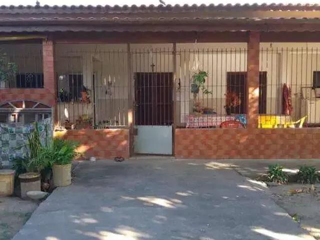 Casa / Sobrado para Venda em Caraguatatuba/SP Morro do Algodão 4 Quartos