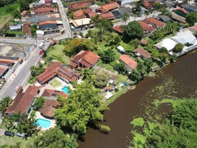 Casa / Sobrado para Venda em Caraguatatuba/SP Morro do Algodão 3 Quartos