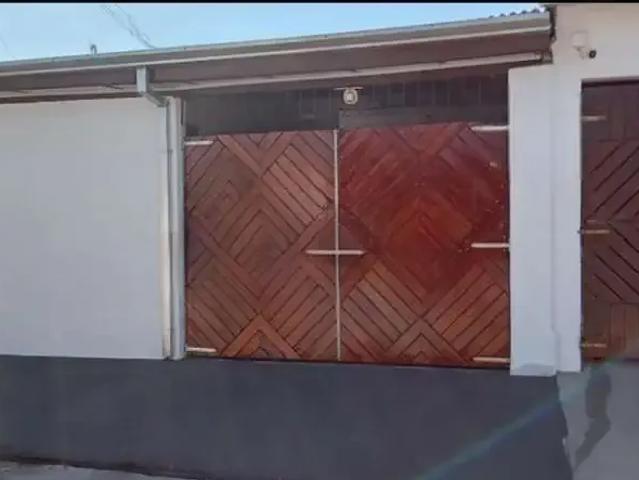 Casa / Sobrado para Venda em Caraguatatuba/SP Morro do Algodão 3 Quartos