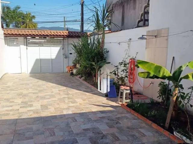 Casa / Sobrado para Venda em Caraguatatuba/SP Morro do Algodão 3 Quartos