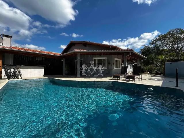 Casa / Sobrado para Venda em Caraguatatuba/SP Mar Verde II 4 Quartos