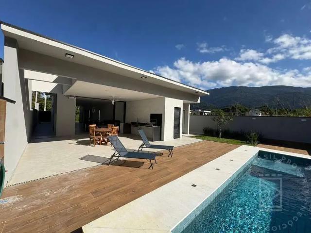 Casa / Sobrado para Venda em Caraguatatuba/SP Mar Verde 3 Quartos