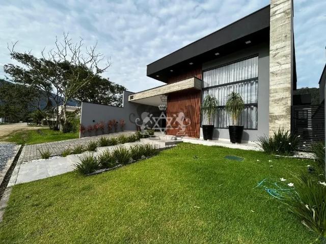 Casa / Sobrado para Venda em Caraguatatuba/SP Mar Verde 4 Quartos