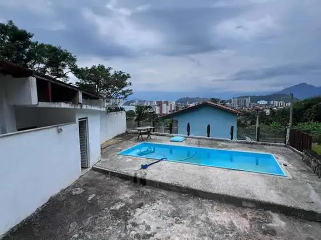 Casa / Sobrado para Venda em Caraguatatuba/SP Martim de Sá 10 Quartos