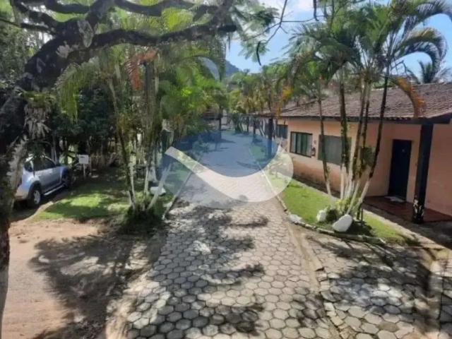 Casa / Sobrado para Venda em Caraguatatuba/SP Martim de Sá 1 Quartos