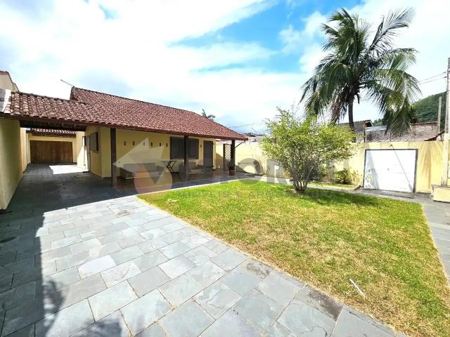 Casa / Sobrado para Venda em Caraguatatuba/SP Martim de Sá 2 Quartos