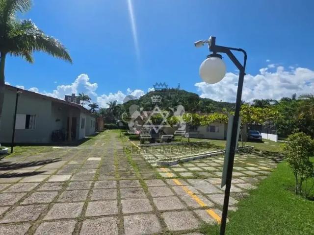 Casa / Sobrado para Venda em Caraguatatuba/SP Martim de Sá 2 Quartos