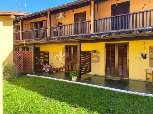 Casa / Sobrado para Venda em Caraguatatuba/SP Martim de Sá 2 Quartos