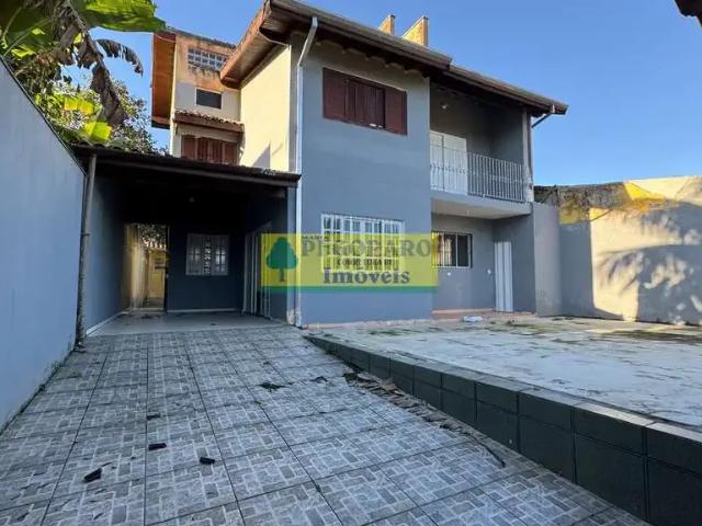 Casa / Sobrado para Venda em Caraguatatuba/SP Martim de Sá 3 Quartos