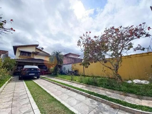 Casa / Sobrado para Venda em Caraguatatuba/SP Martim de Sá 3 Quartos