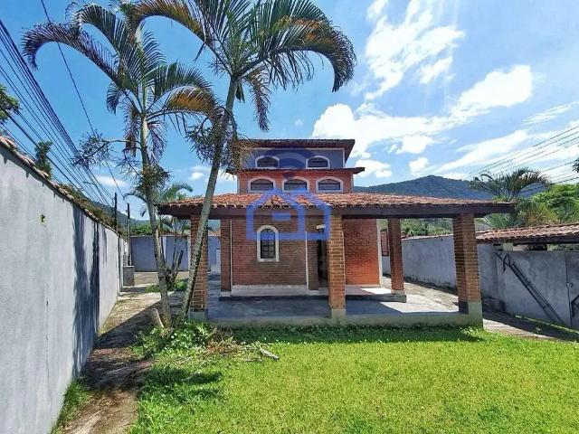 Casa / Sobrado para Venda em Caraguatatuba/SP Martim de Sá 3 Quartos
