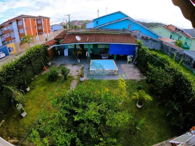 Casa / Sobrado para Venda em Caraguatatuba/SP Martim de Sá 3 Quartos