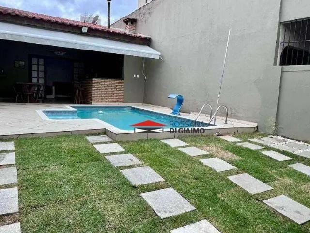 Casa / Sobrado para Venda em Caraguatatuba/SP Martim de Sá 3 Quartos