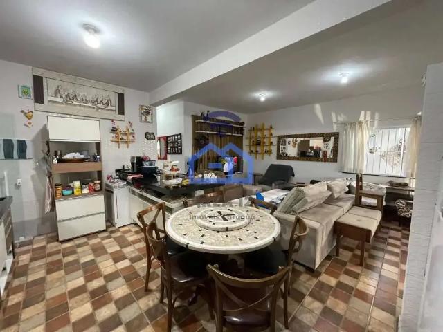 Casa / Sobrado para Venda em Caraguatatuba/SP Martim de Sá 3 Quartos