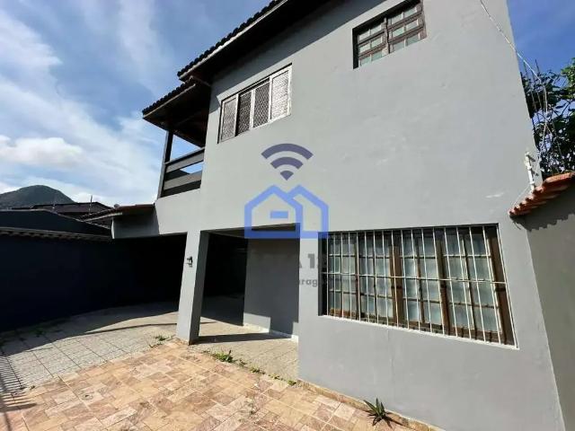 Casa / Sobrado para Venda em Caraguatatuba/SP Martim de Sá 3 Quartos