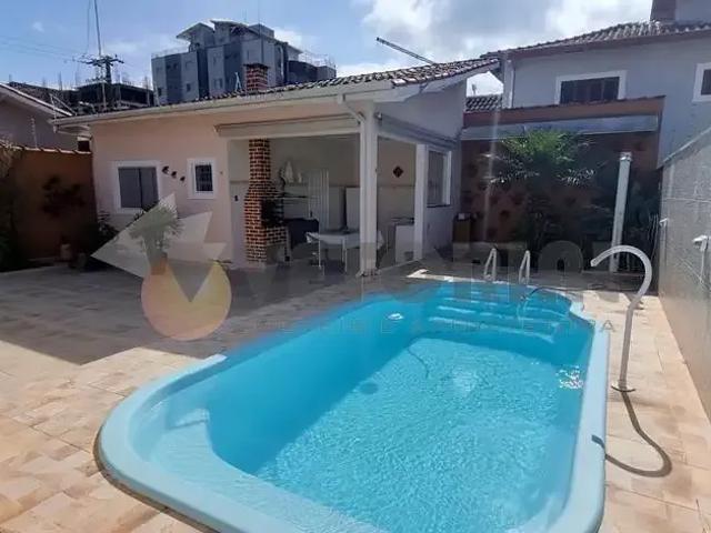Casa / Sobrado para Venda em Caraguatatuba/SP Martim de Sá 3 Quartos