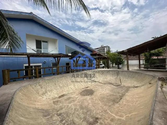 Casa / Sobrado para Venda em Caraguatatuba/SP Martim de Sá 4 Quartos