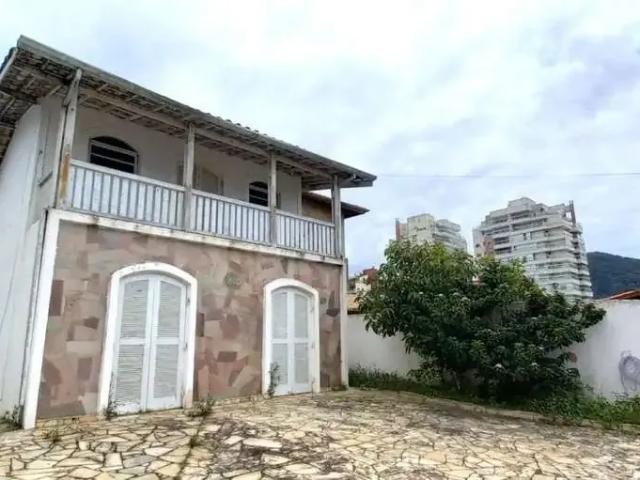 Casa / Sobrado para Venda em Caraguatatuba/SP Martim de Sá 4 Quartos