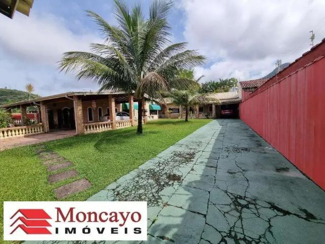 Casa / Sobrado para Venda em Caraguatatuba/SP Martim de Sá 4 Quartos