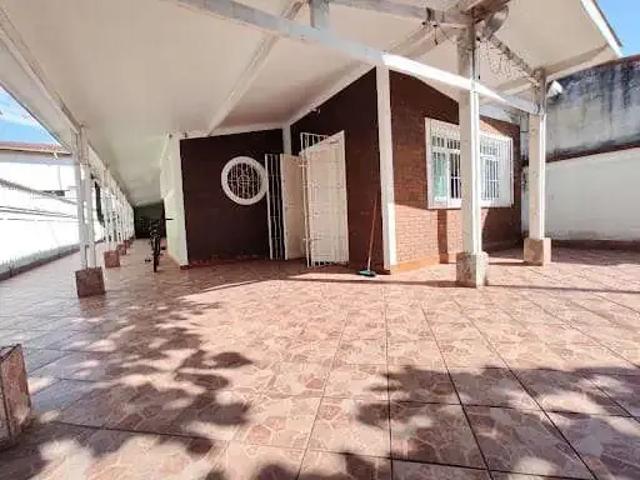 Casa / Sobrado para Venda em Caraguatatuba/SP Martim de Sá 4 Quartos