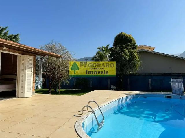 Casa / Sobrado para Venda em Caraguatatuba/SP Martim de Sá 4 Quartos