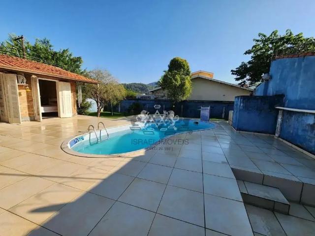 Casa / Sobrado para Venda em Caraguatatuba/SP Martim de Sá 4 Quartos