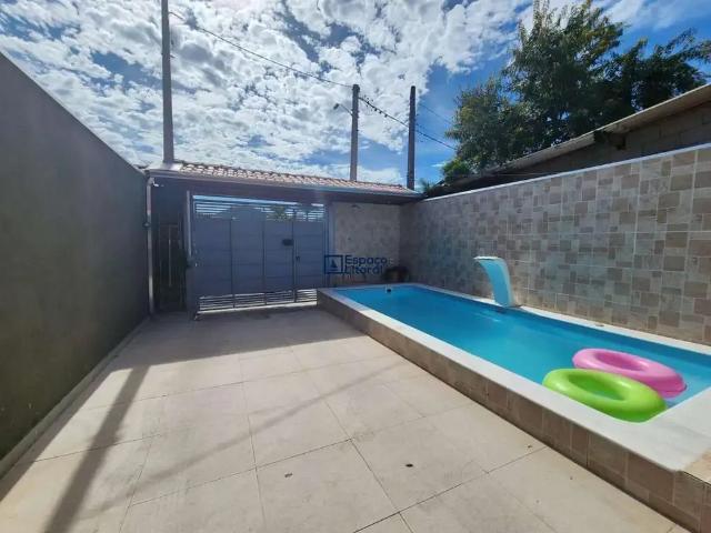 Casa / Sobrado para Venda em Caraguatatuba/SP Martim de Sá 4 Quartos