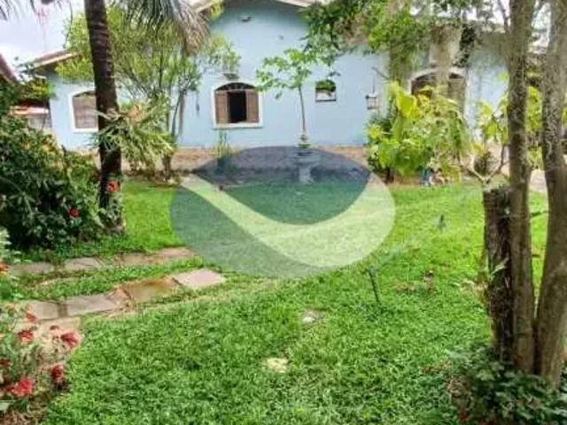 Casa / Sobrado para Venda em Caraguatatuba/SP Martim de Sá 4 Quartos