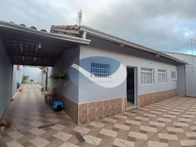 Casa / Sobrado para Venda em Caraguatatuba/SP Martim de Sá 4 Quartos