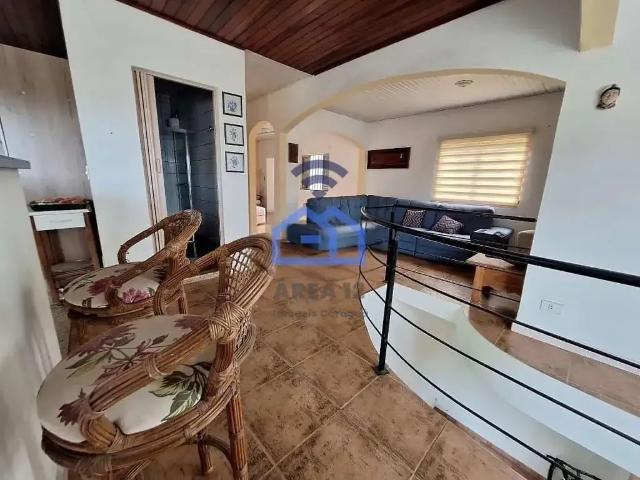Casa / Sobrado para Venda em Caraguatatuba/SP Martim de Sá 4 Quartos