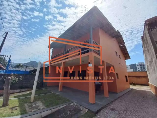 Casa / Sobrado para Venda em Caraguatatuba/SP Martim de Sá 4 Quartos