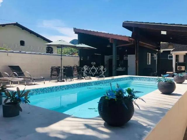 Casa / Sobrado para Venda em Caraguatatuba/SP Martim de Sá 5 Quartos