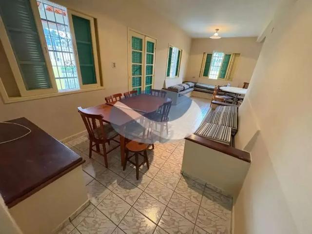 Casa / Sobrado para Venda em Caraguatatuba/SP Martim de Sá 5 Quartos