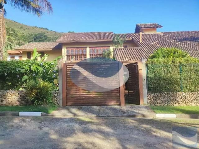 Casa / Sobrado para Venda em Caraguatatuba/SP Martim de Sá 6 Quartos