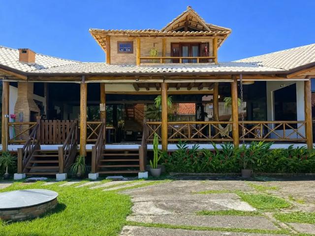 Casa / Sobrado para Venda em Caraguatatuba/SP Martim de Sá 7 Quartos