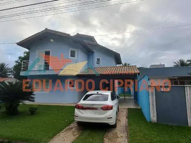 Casa / Sobrado para Venda em Caraguatatuba/SP Massaguaçu 4 Quartos